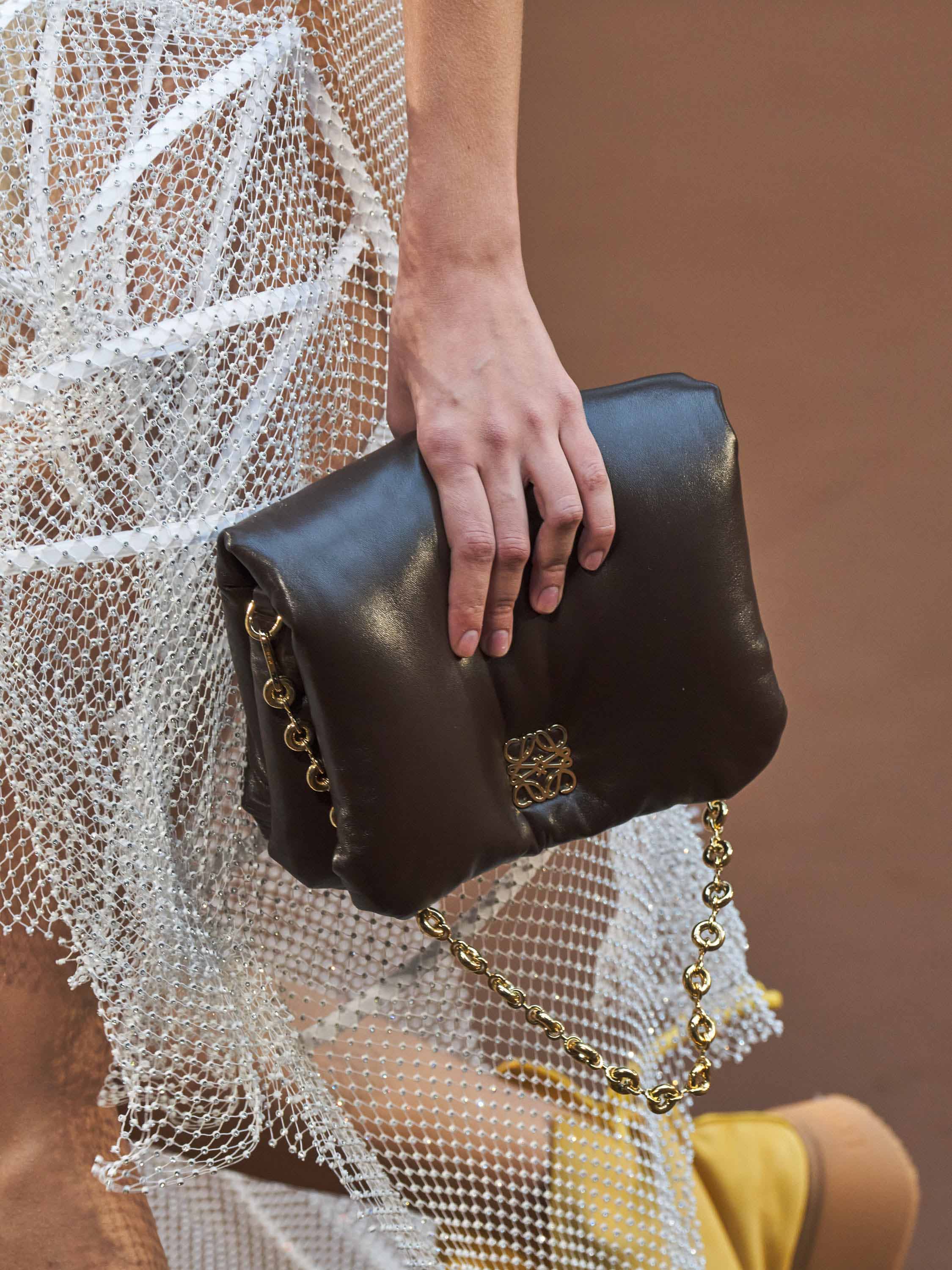 Luxury Goya Bags for women | LOEWE Official Site